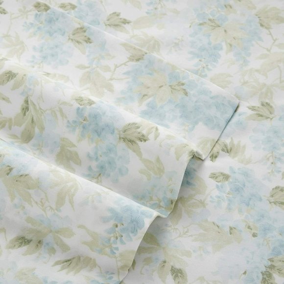 Laura Ashley | Bedding | Laura Ashley Rena Floral Queen Sheet Set ...